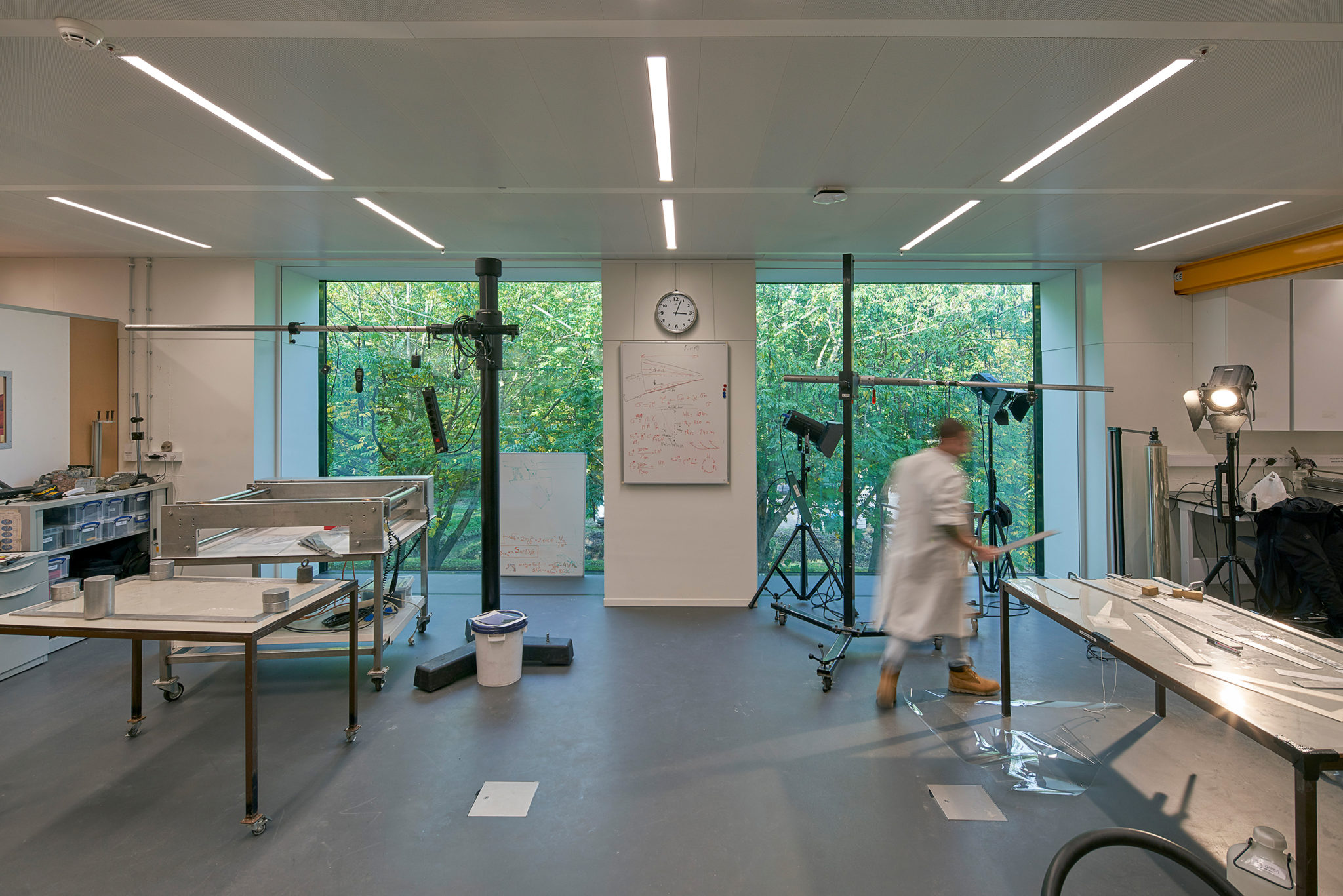 EARTH SIMULATION LABORATORY - Barcode